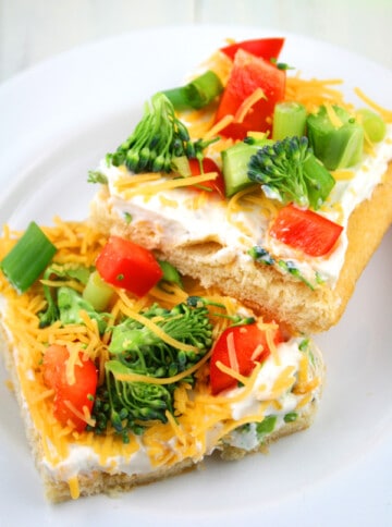 Cold Veggie Pizza Appetizer - Mom Loves Baking