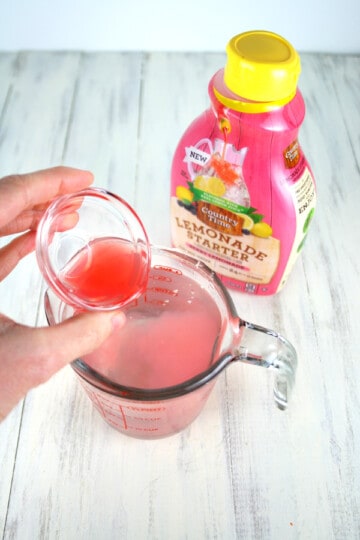 Sparkling Pink Pineapple Lemonade - Mom Loves Baking