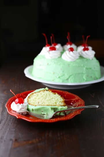Watergate Bundt Cake - Mom Loves Baking