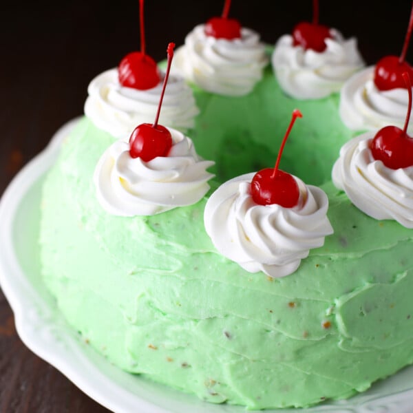 Watergate Bundt Cake - Mom Loves Baking