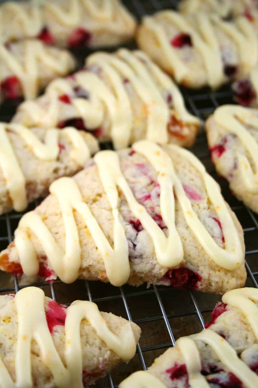 Copycat Pillsbury Orange Sweet Rolls - Mom Loves Baking