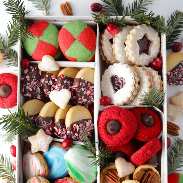 Classic Christmas Spritz Cookies Recipe - Mom Loves Baking