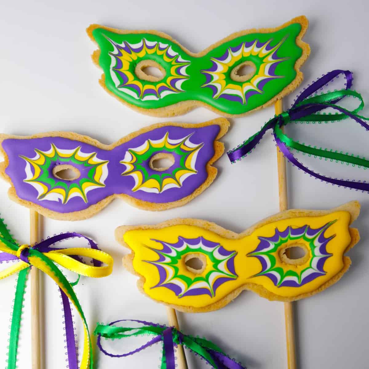 Mardis Gras Mask Sugar Cookies - Mom Loves Baking