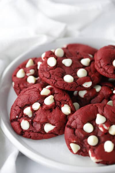 Red Velvet Cake Mix Cookies - Mom Loves Baking