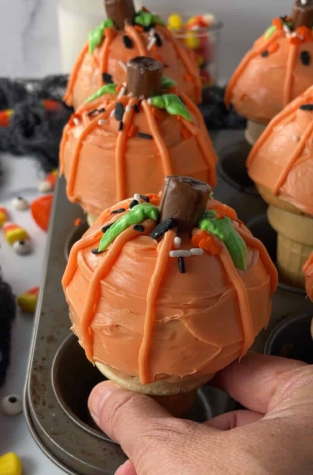 Pumpkin Ice Cream Cone Cupcakes - Mom Loves Baking