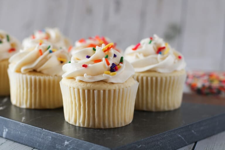 Homemade Vanilla Cupcakes with Buttercream Frosting - Mom Loves Baking