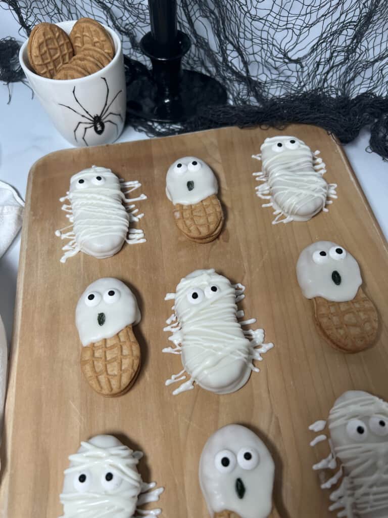 Easy Nutter Butter Spooky Halloween Cookies Recipe - Mom Loves Baking