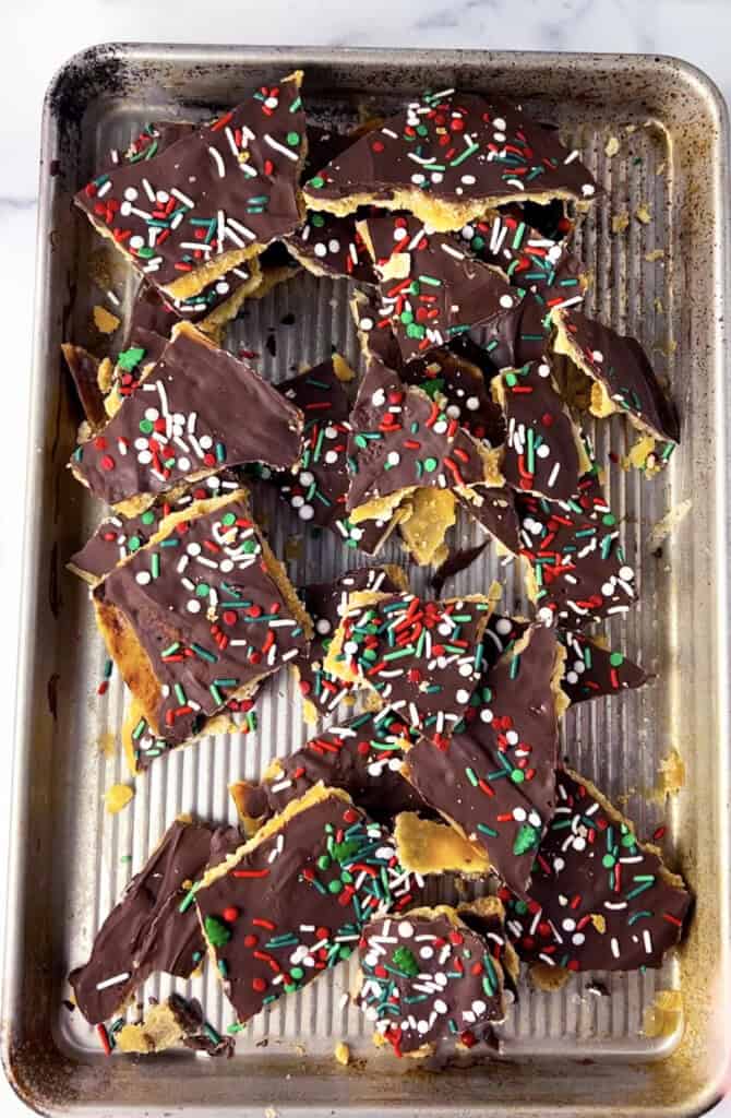 Easy Cracker Toffee Cookie Recipe (Christmas Crack) - Mom Loves Baking