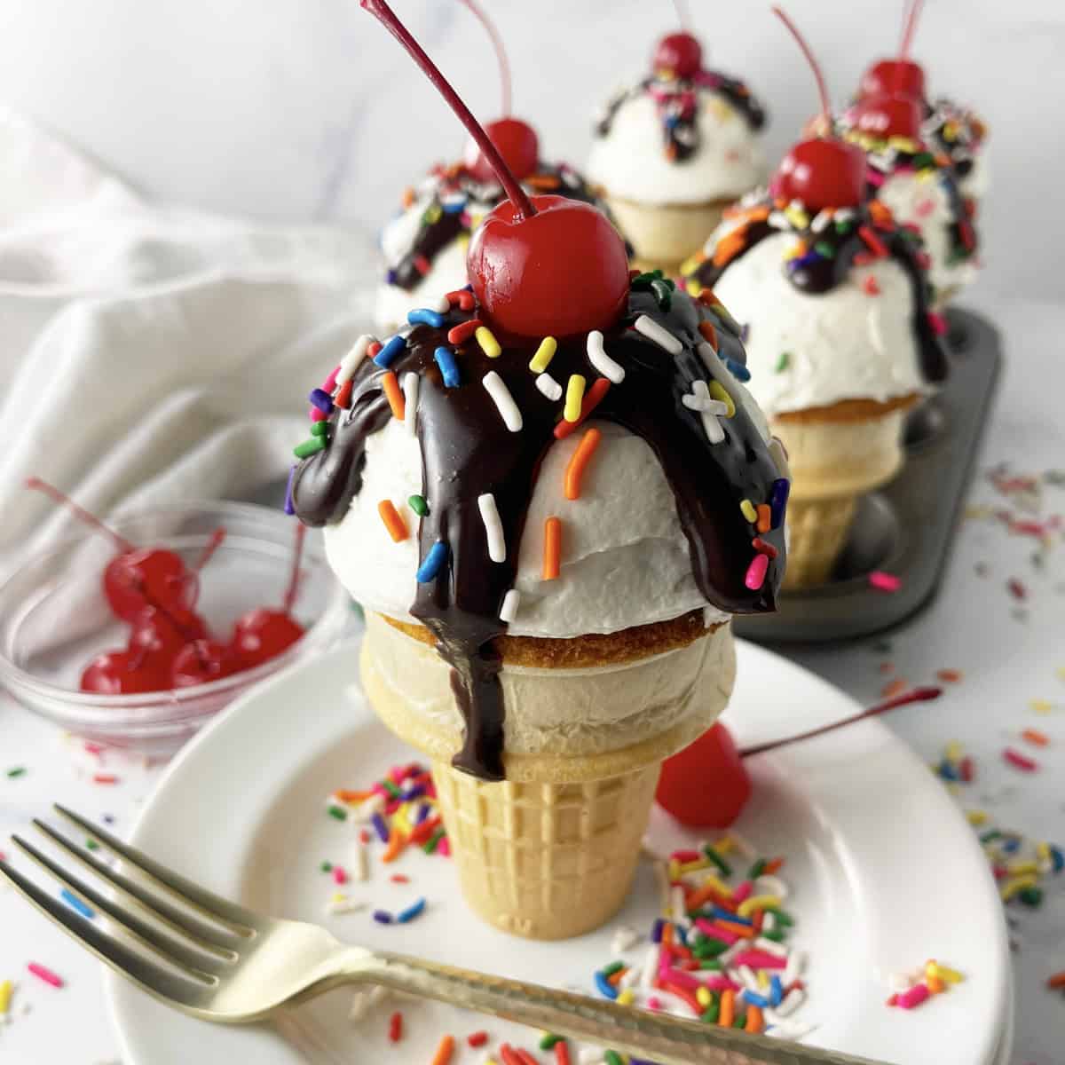 Hot Fudge Sundae Ice Cream Cone Cupcakes - Mom Loves Baking