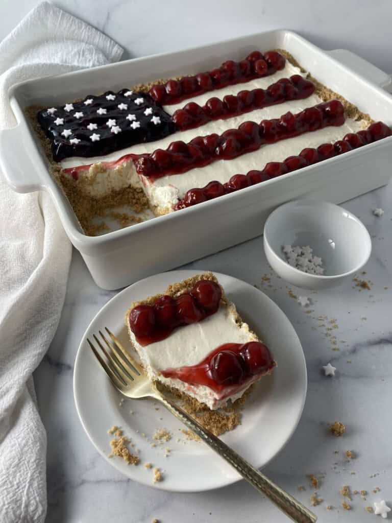Easy American Flag Cake No-Bake Cheesecake Recipe - Mom Loves Baking
