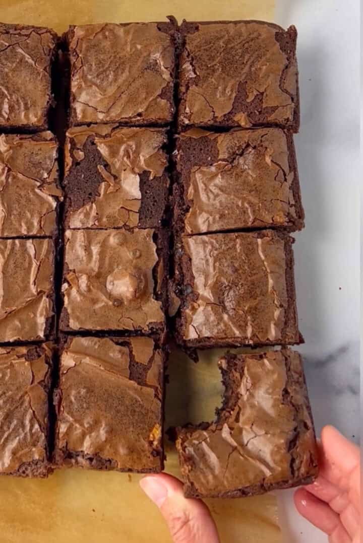 Cookie Dough Oreo Brownie Mix (Slutty Brownies) - Mom Loves Baking