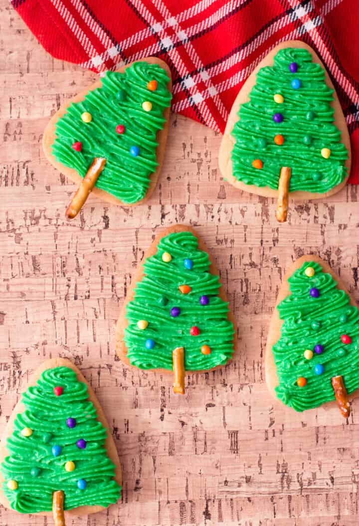 Christmas Tree Sugar Cookies With Sprinkles - Mom Loves Baking