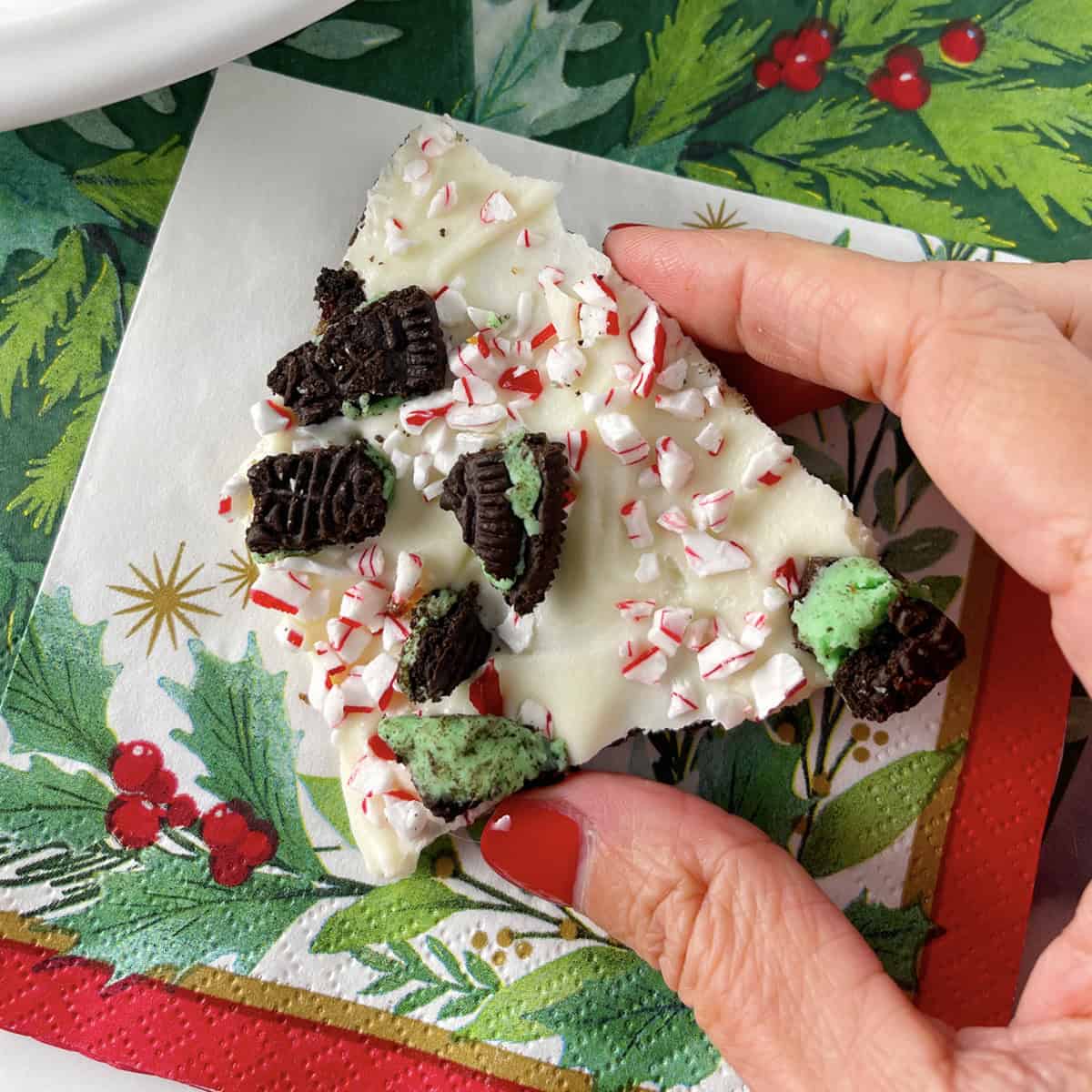How to Make Peppermint Bark Christmas Cracker Toffee - Mom Loves Baking