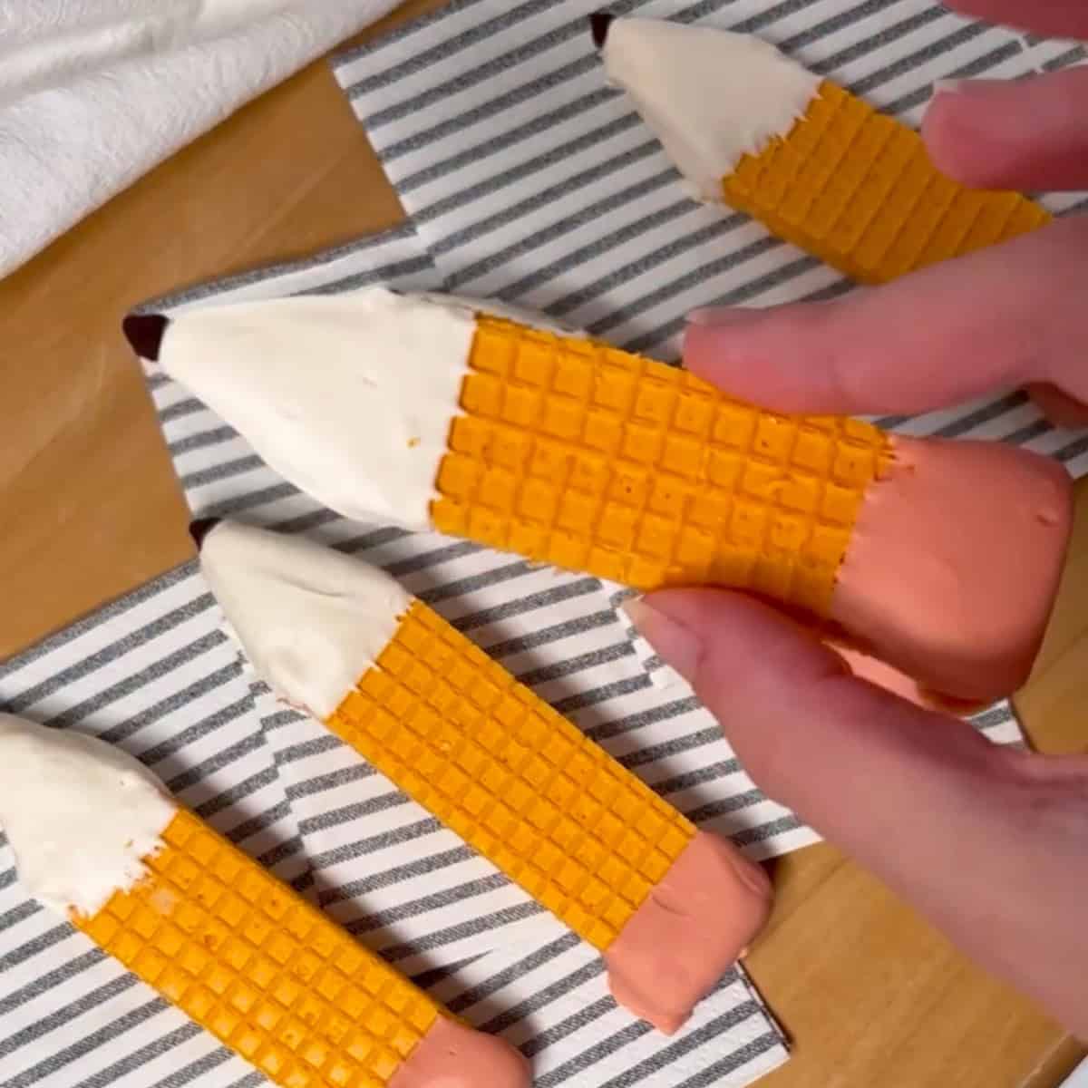 Pencil Cookies for Back to School - Mom Loves Baking