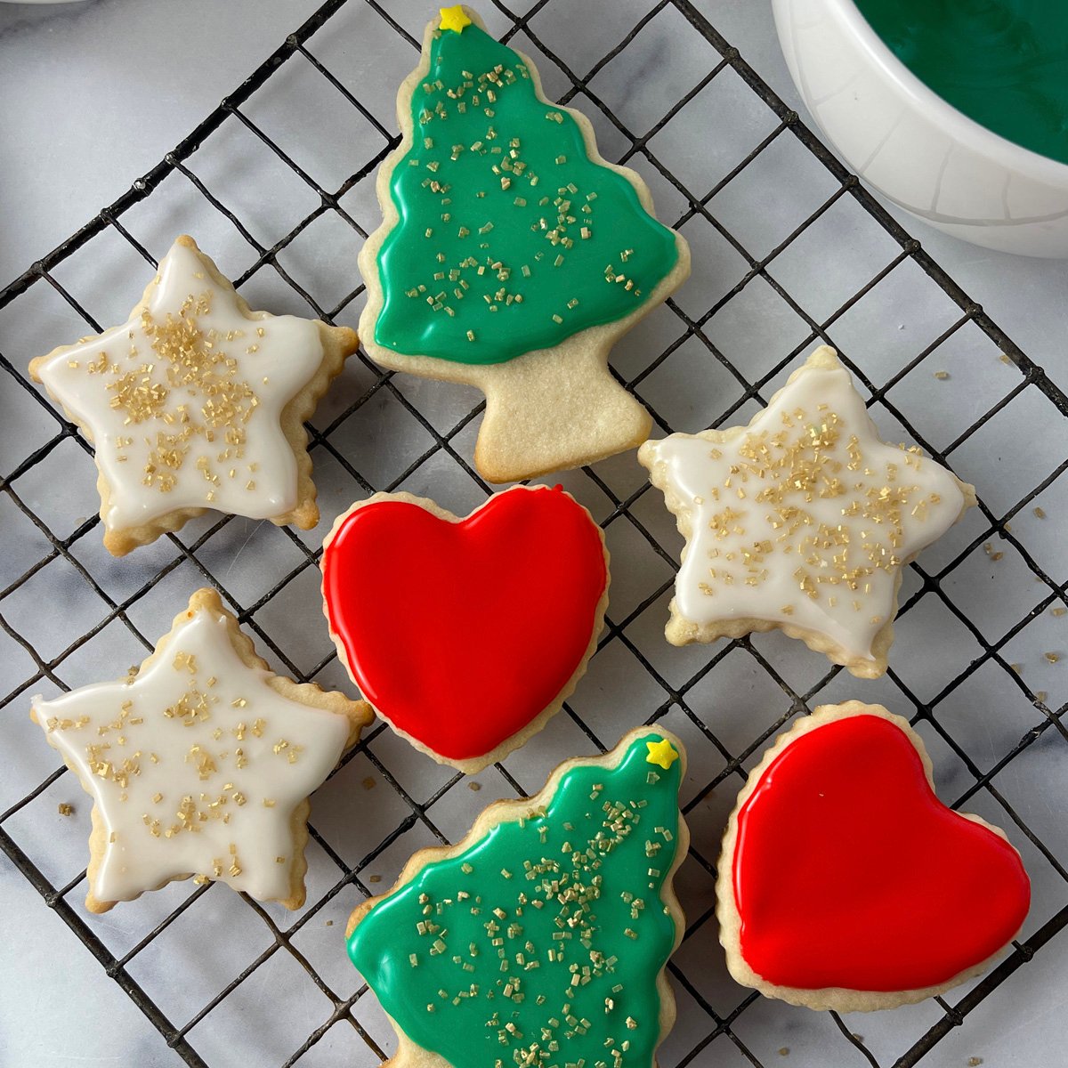 Easy Glaze Icing for Sugar Cookies - Mom Loves Baking