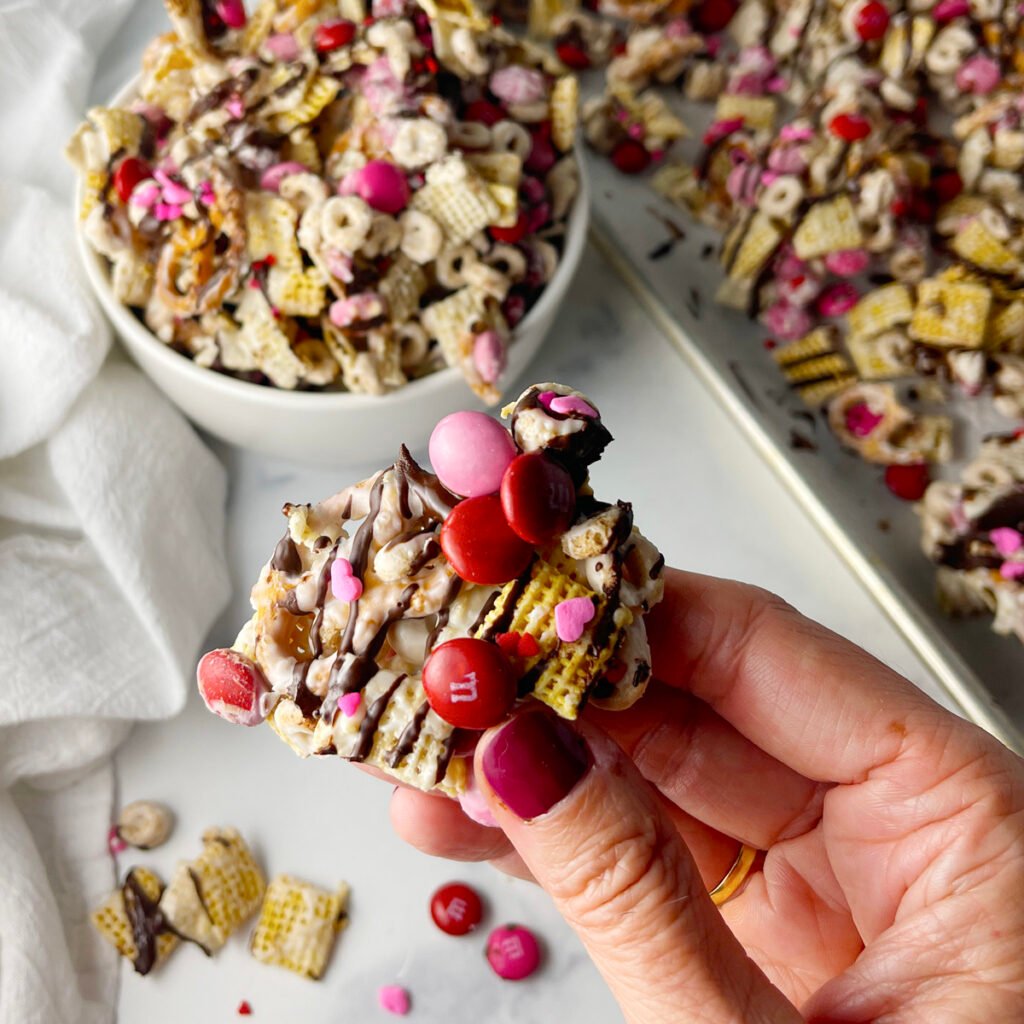 Valentine’s Day White Chocolate Snack Mix - Mom Loves Baking